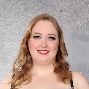 Maisie Blue | биография, рост, вес, размер сисек, фигура, возраст, instagram, twitter, onlyfans